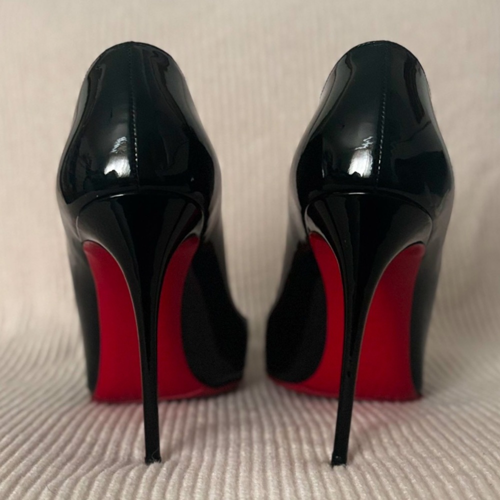 Christian Louboutin (So Kate) - Gem